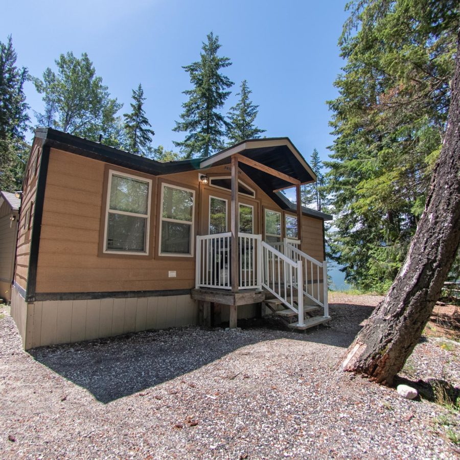 Halcyon Hot Springs - Hot Springs and Accommodations