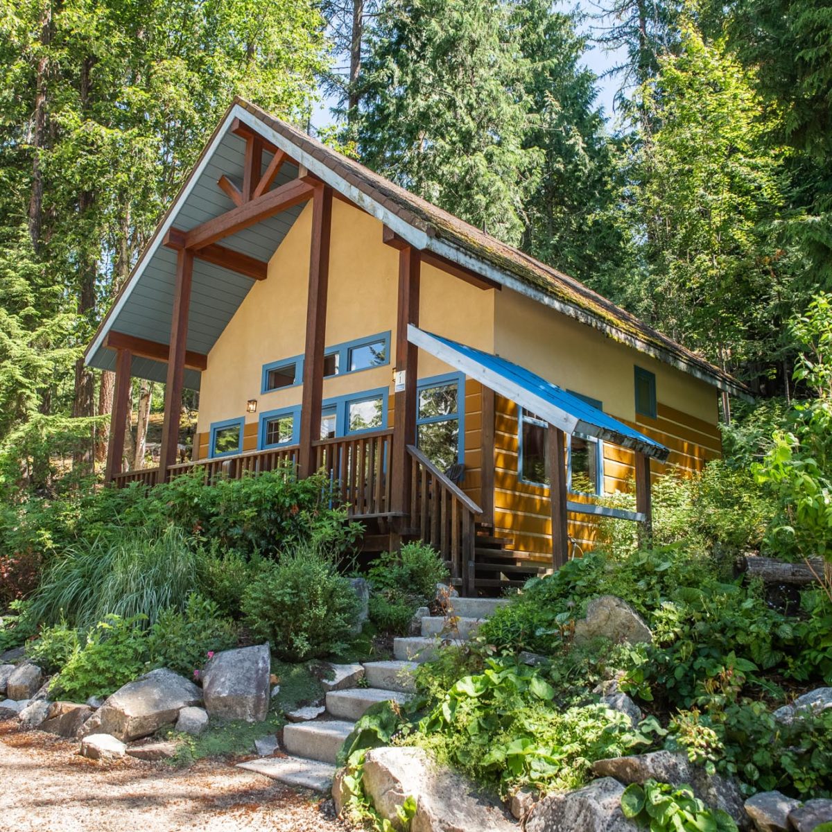 Halcyon Hot Springs - Hot Springs and Accommodations